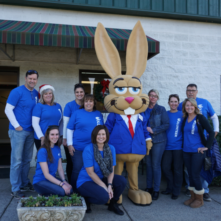 Zippy and Zipperina are Now 10 Feet Tall! | Meet our Mascots